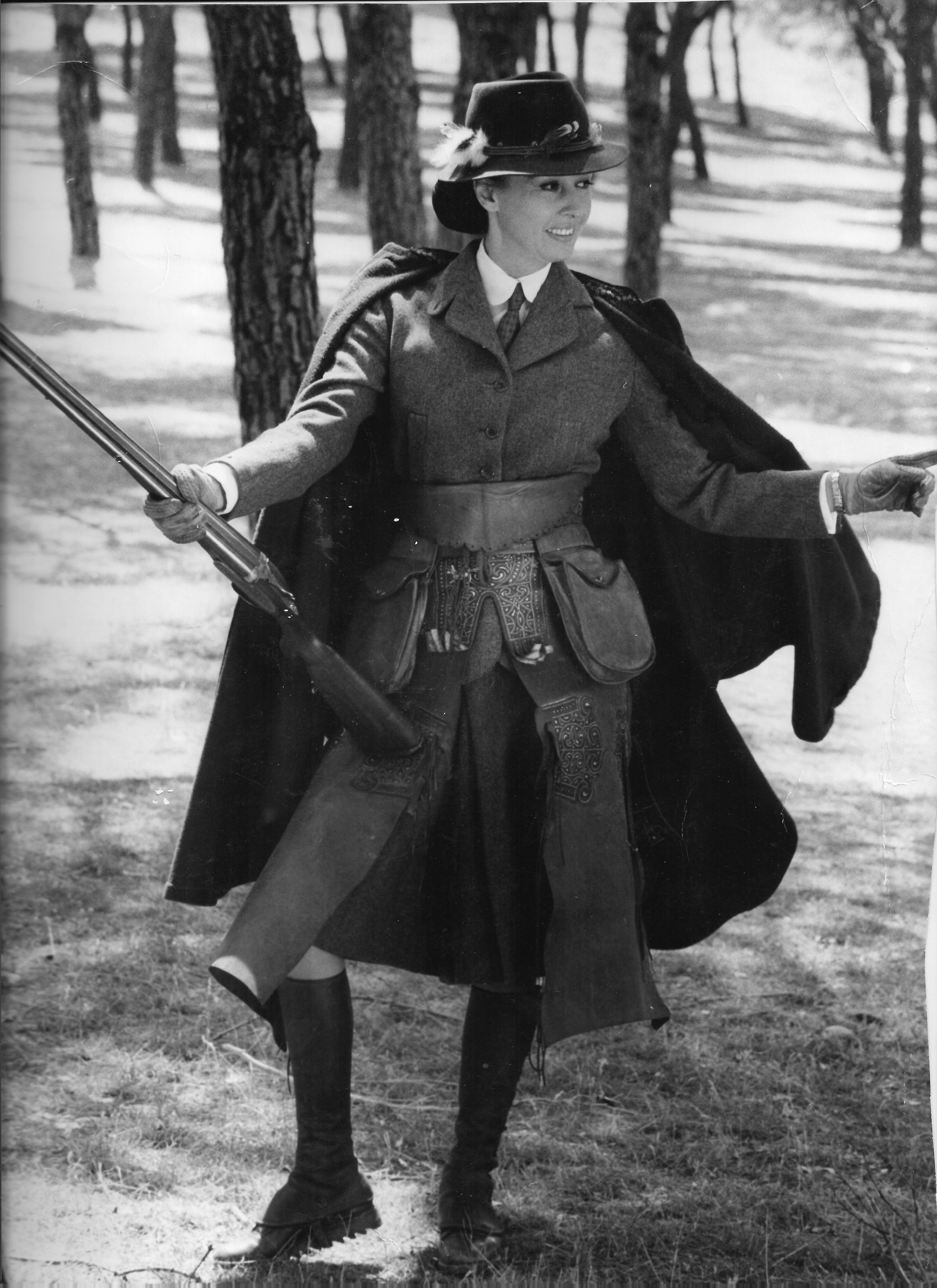 traje caza 001 - Countess of Romanones